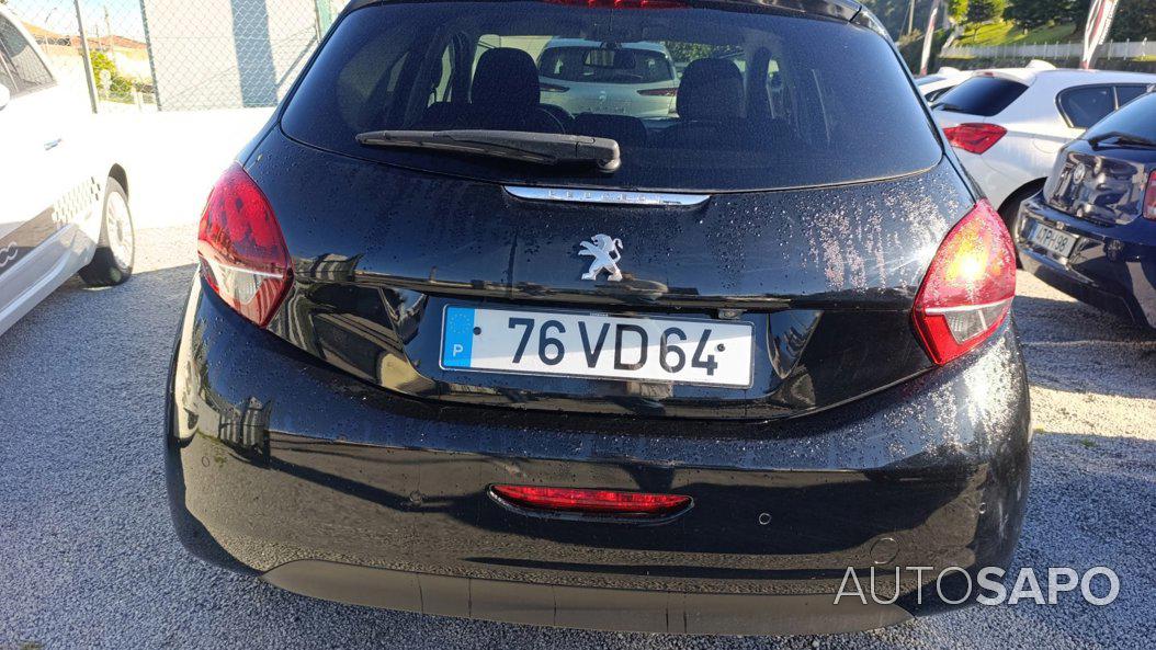 Peugeot 208 1.2 PureTech Allure de 2018 - Auto SAPO