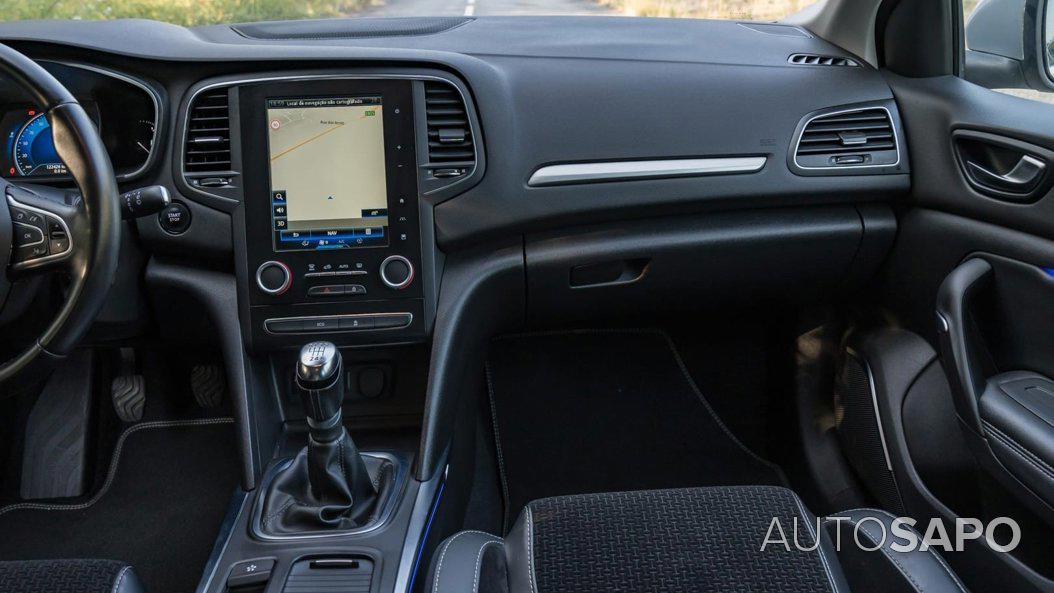 Renault Mégane de 2017 - Auto SAPO