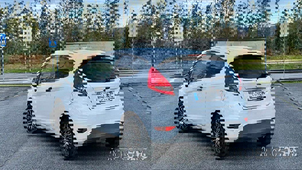 Ford Fiesta de 2012 - Auto SAPO