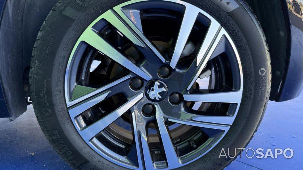 Peugeot 208 1.5 BlueHDi Allure de 2022 - Auto SAPO