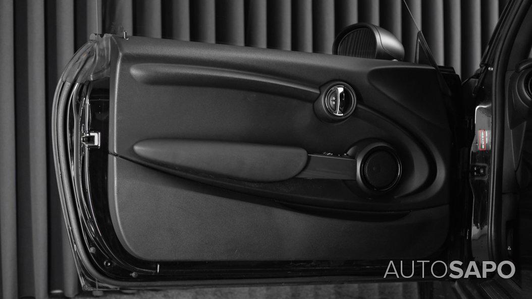 MINI Cooper de 2017 - Auto SAPO