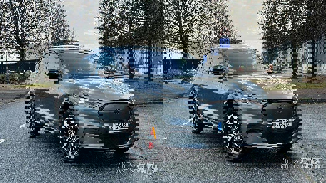 Ford Mustang Mach-E de 2021 - Auto SAPO