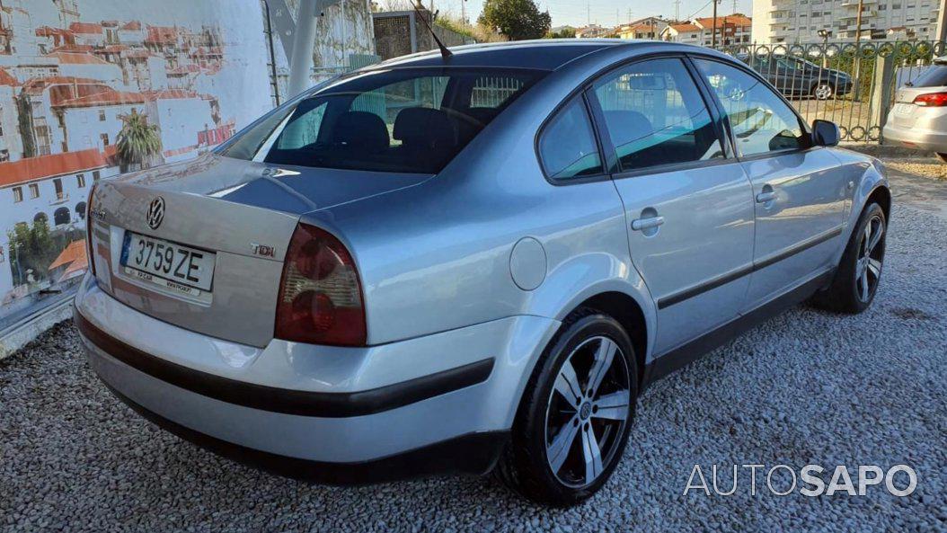 Volkswagen Passat 1.9 CL TDI de 2001 - Auto SAPO
