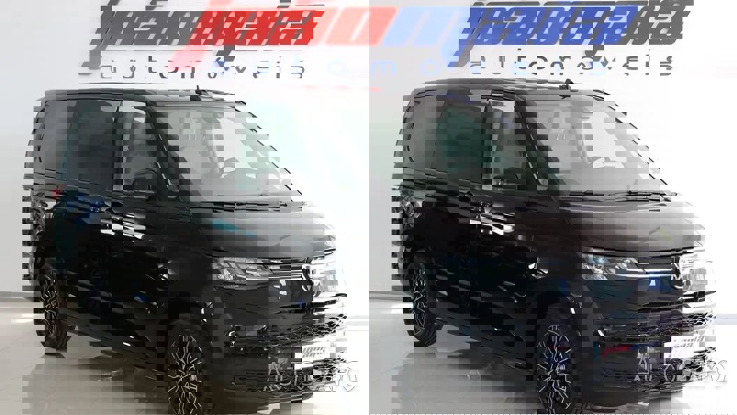 Volkswagen Multivan 2.0 TDi 140 Confortline Longa DSG de 2024 - Auto SAPO