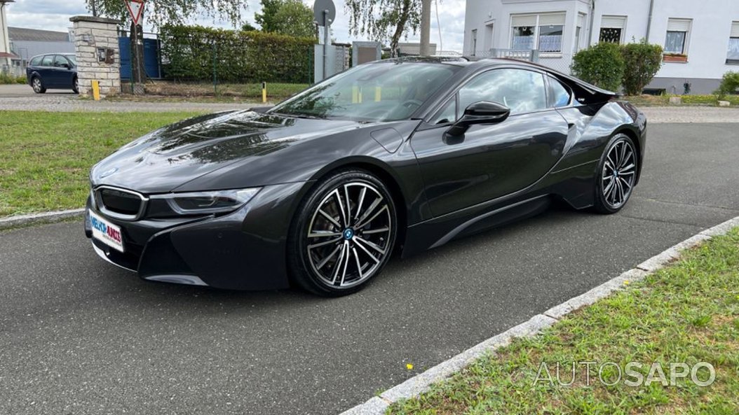 BMW i8 de 2019 - Auto SAPO
