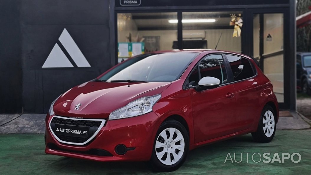Peugeot 208 de 2015 - Auto SAPO