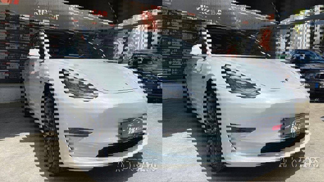 Tesla Model 3 de 2019 - Auto SAPO Tesla Model 3 de 2019 - Auto SAPO
