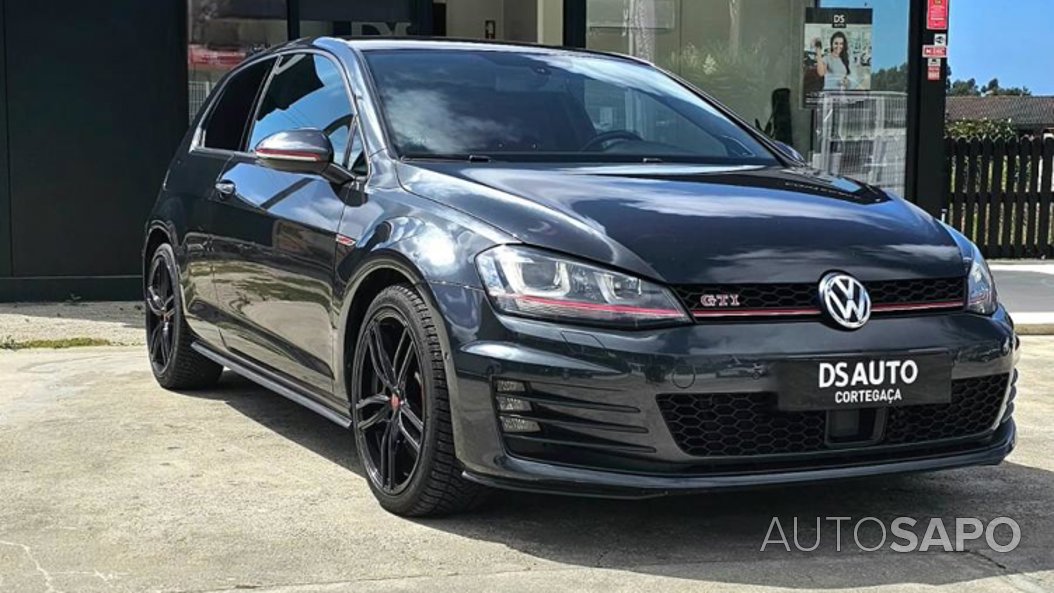 Volkswagen Golf 2.0 TSi GTi DSG Performance de 2014 - Auto SAPO