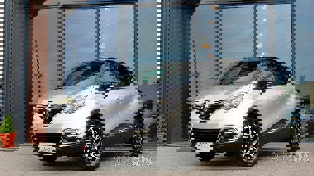 Renault Captur de 2015 - Auto SAPO