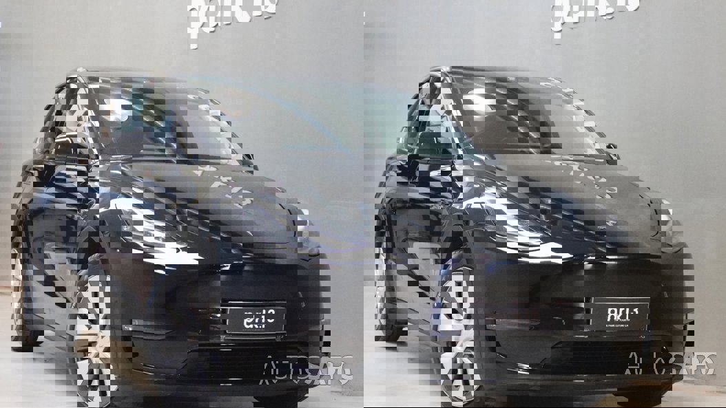 Tesla Model Y de 2023 - Auto SAPO